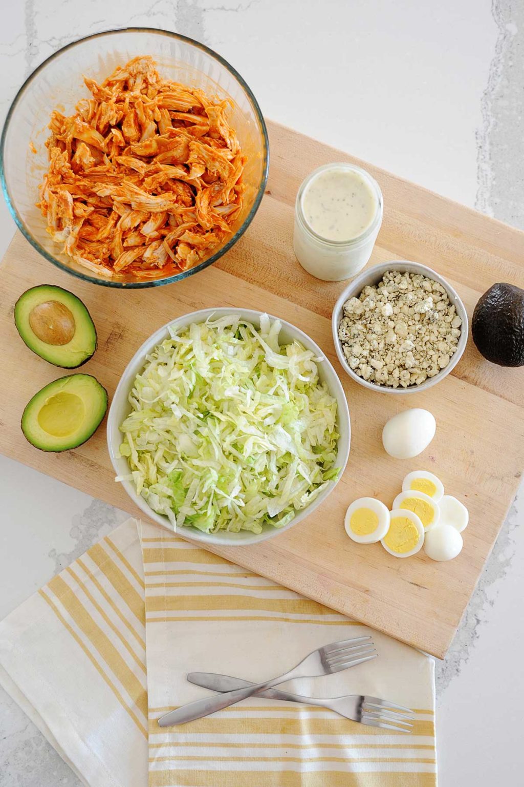 Ensalada con Pollo Buffalo Saludable | Fácil y Casero