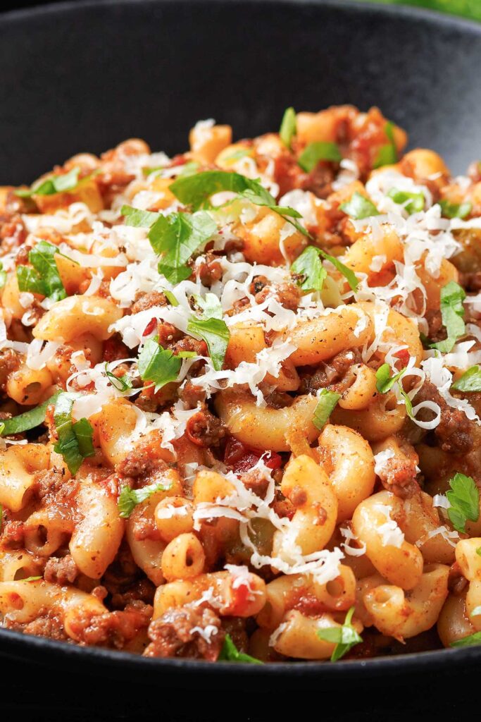 Pasta con Pimiento Morrón: Rica y Fácil